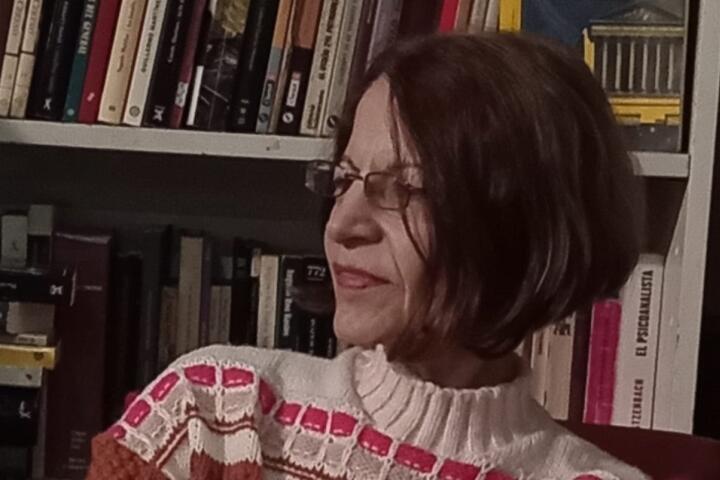 Lidia Rocha: “El libro, como todo juego erótico, está lleno de aperturas y cierres, secretos ...